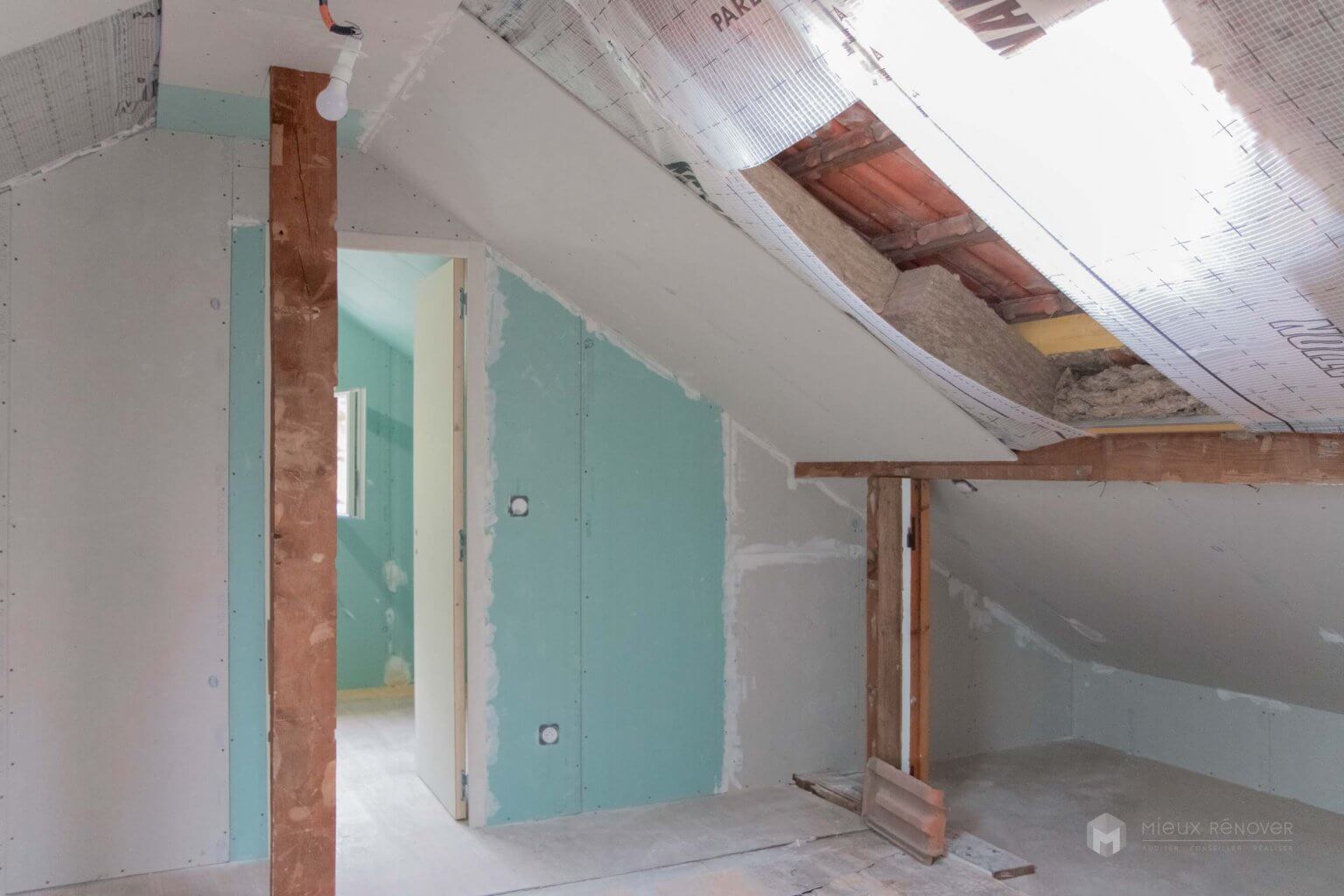 Isolation de toiture par l’intérieur: le guide complet - Mieux Rénover